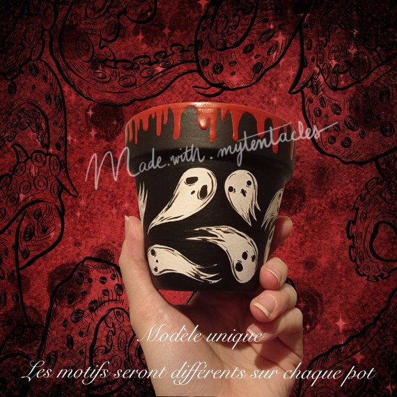 Flower Pot: Bloody Ghosts - Etsy