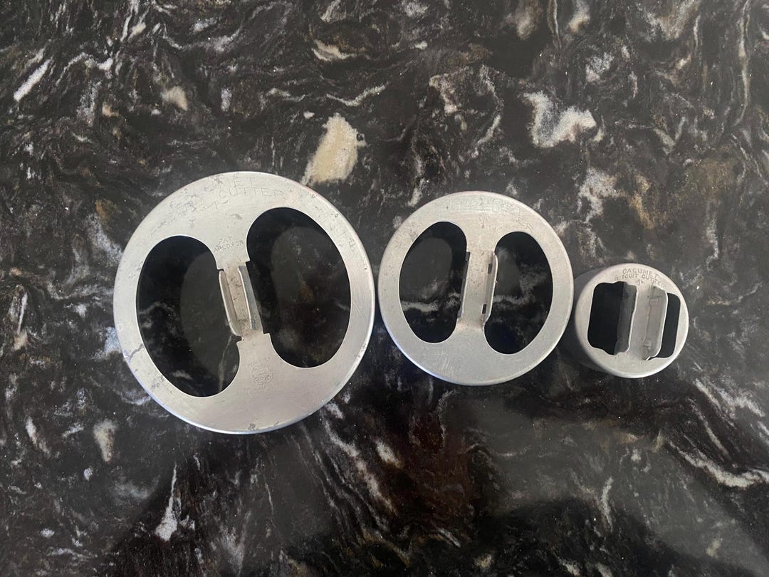 Calumet Aluminum Pastry/biscuit and Cookie Cutter Vintage Set of 3 - Etsy