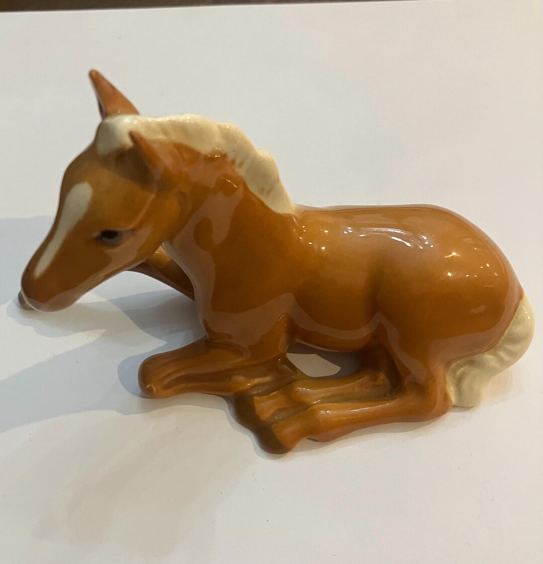 Beswick Ceramic Palamino Laying Foal 915 - Etsy