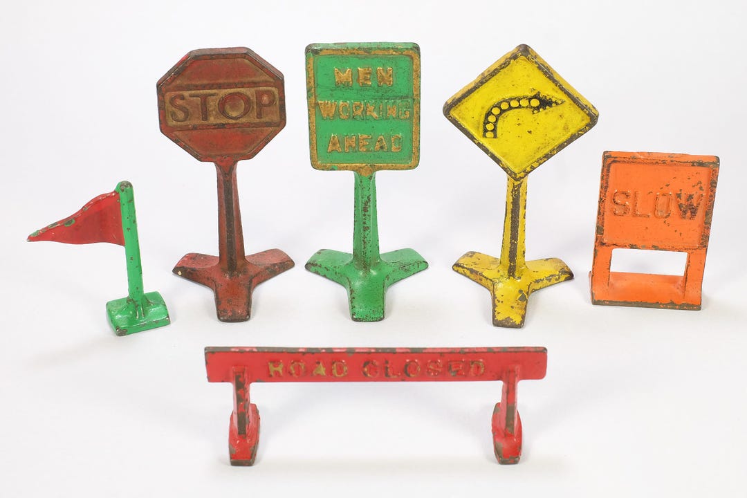 1930s Vintage Set of 6 Arcade Cast Iron Toy Road Signs - Etsy