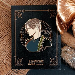 Resident Evil 4 - Leon Kennedy - Hard Enamel Pin - Etsy