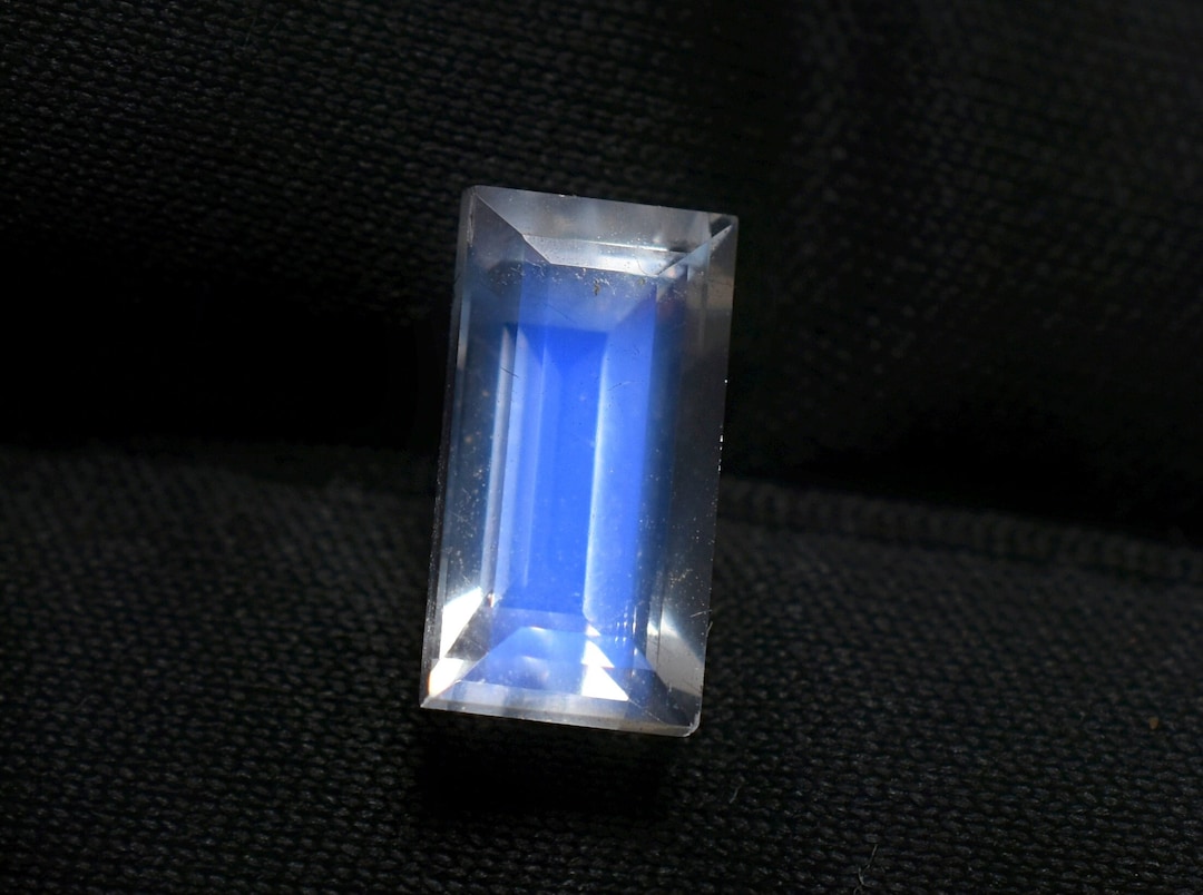 Natural Blue Sheen Moonstone 5.5X10.3 MM 2.18 Carats With Amazing Blue ...