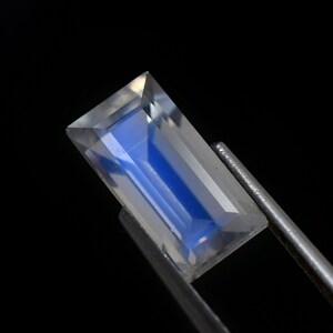 Natural Blue Sheen Moonstone 5.5X10.3 MM 2.18 Carats With Amazing Blue ...