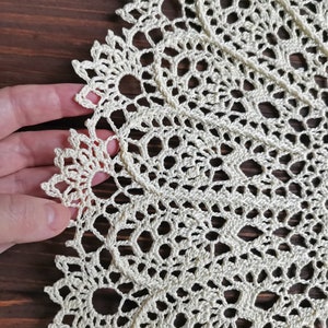 MADE TO ORDER Gorgeous Lace Table Centerpiece, Large Doily for Table ...