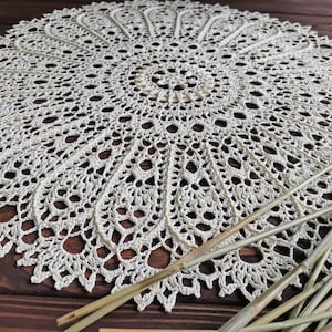 MADE TO ORDER Gorgeous Lace Table Centerpiece, Large Doily for Table ...