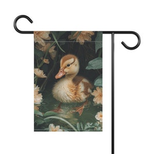Charming Baby Duck Garden Flag - Add a Touch of Whimsy to Your Garden ...