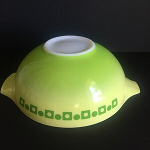 Pyrex Promotional 444 Green Dot Square Cinderella Serving Bowl , Pyrex ...