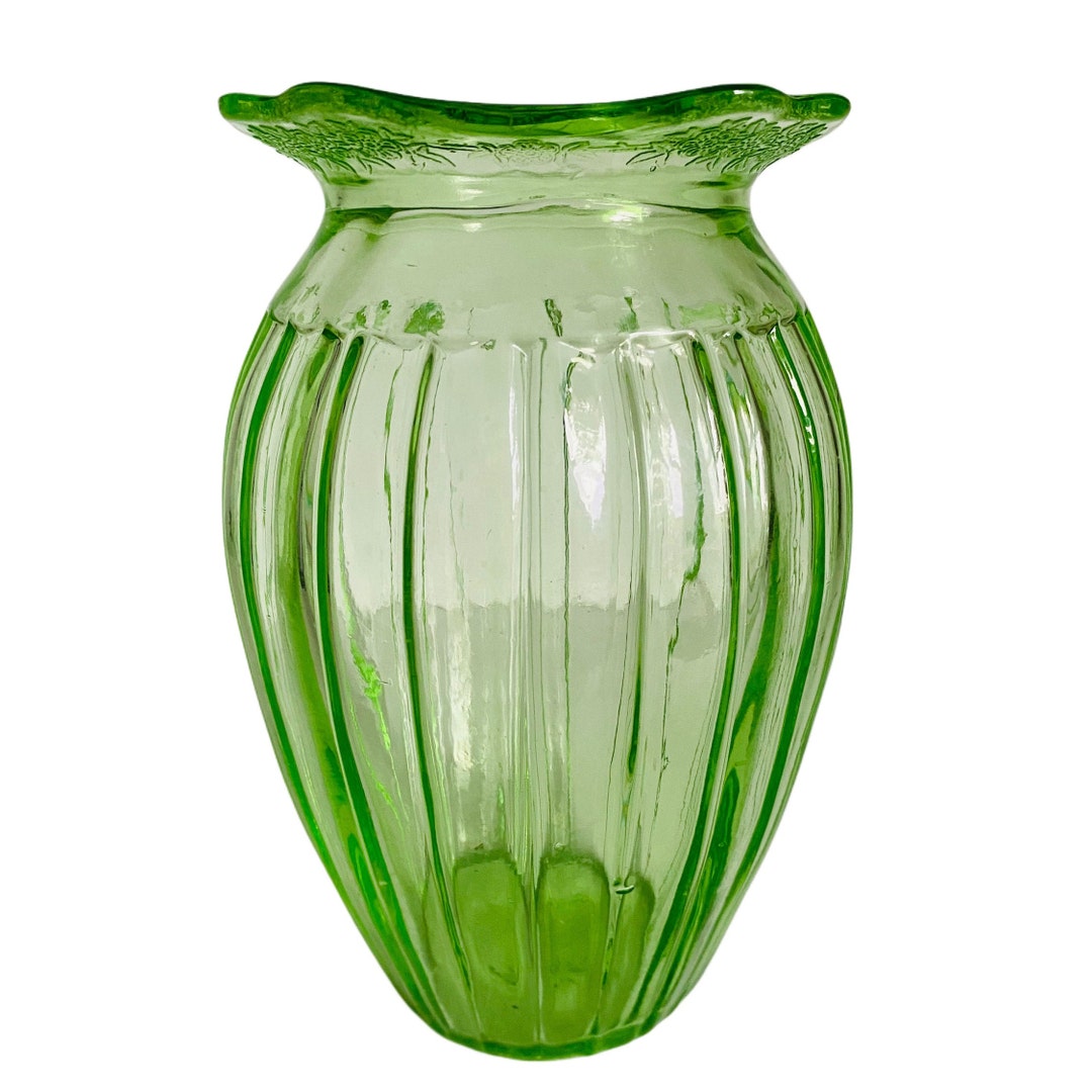 Jeanette Glass Adam Depression Vase , Art Deco Adam Green Depression ...