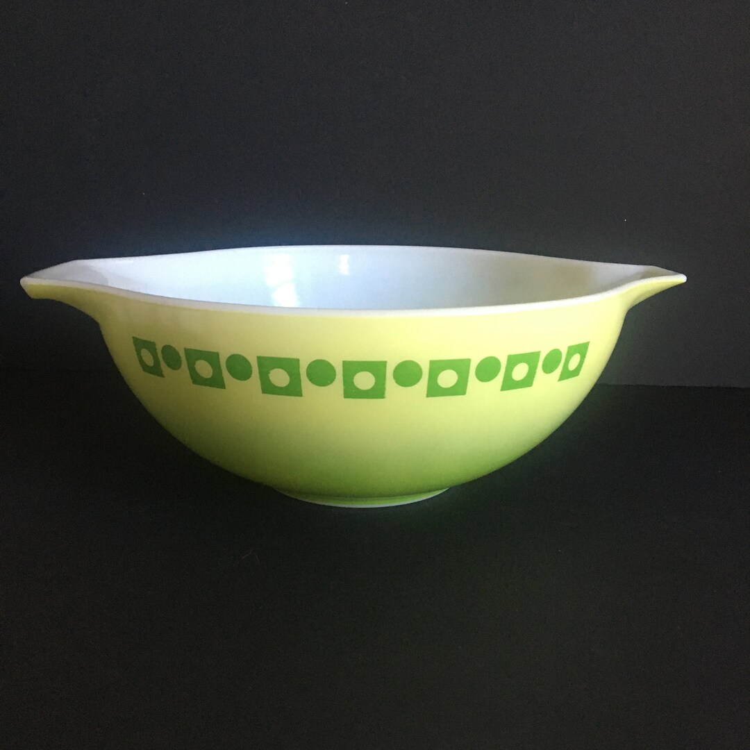Pyrex Promotional 444 Green Dot Square Cinderella Serving Bowl , Pyrex ...