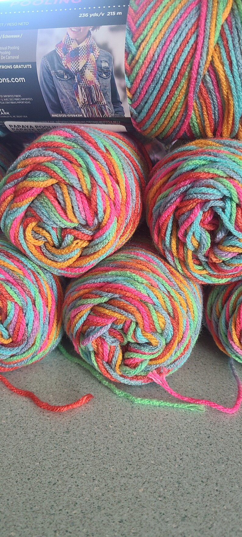 Red Heart Super Saver Pooling, Color Papaya, Weight 4 Yarn, 5 Oz / 236 ...