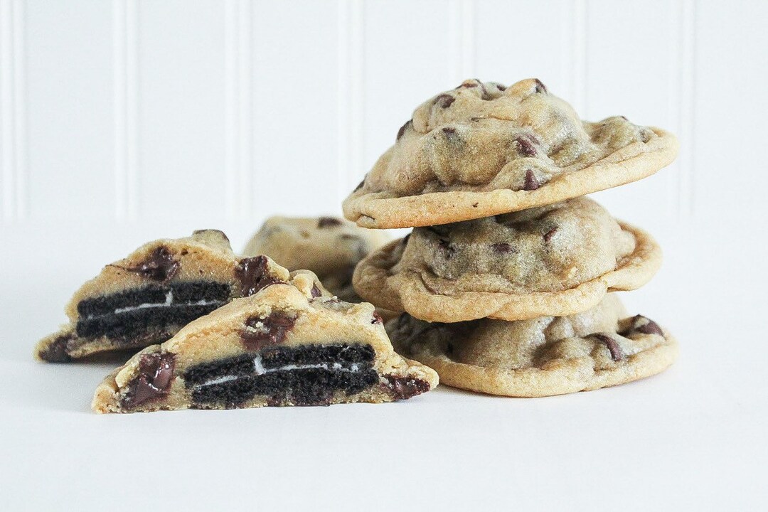 Jumbo Oreo Stuffed Chocolate Chip Cookies, Stuffed Cookies, Oreo ...