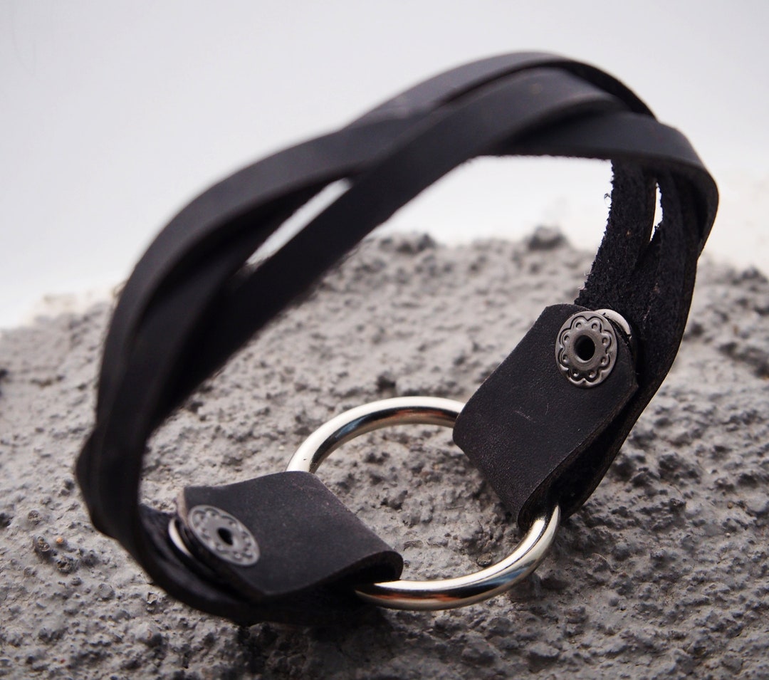 8.5" Dark Grey O Ring Holder, Wear the Ring Bracelet, Wedding Ring ...