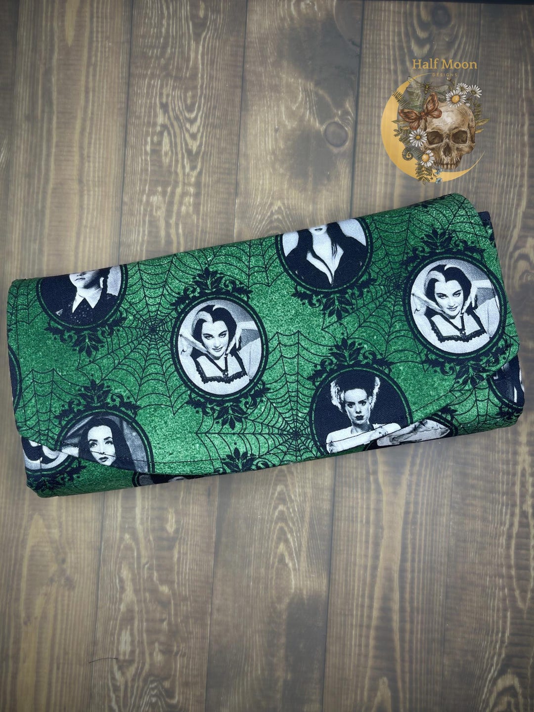 Ladies of Horror Wallet - Etsy