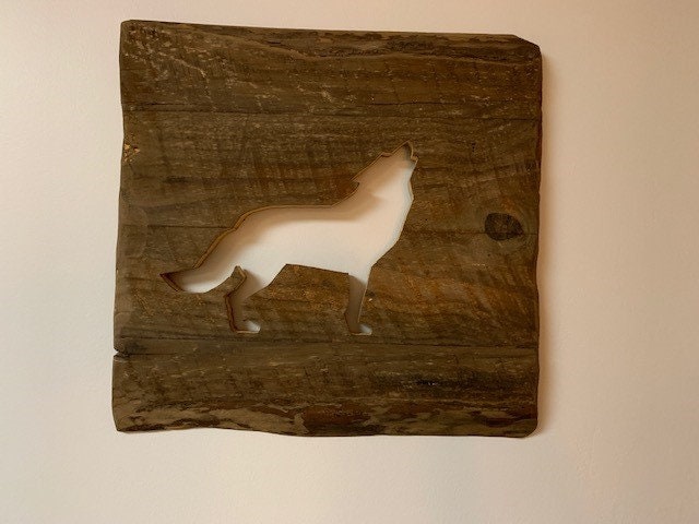 Howling Wolf Wall Hanging - Etsy