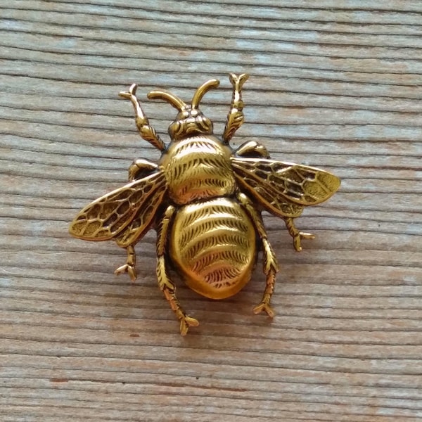 Bee Lapel Pin - Etsy