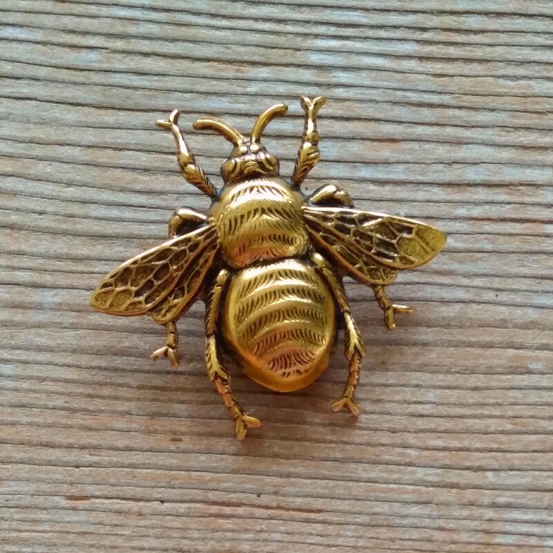 Bee Pin - Etsy