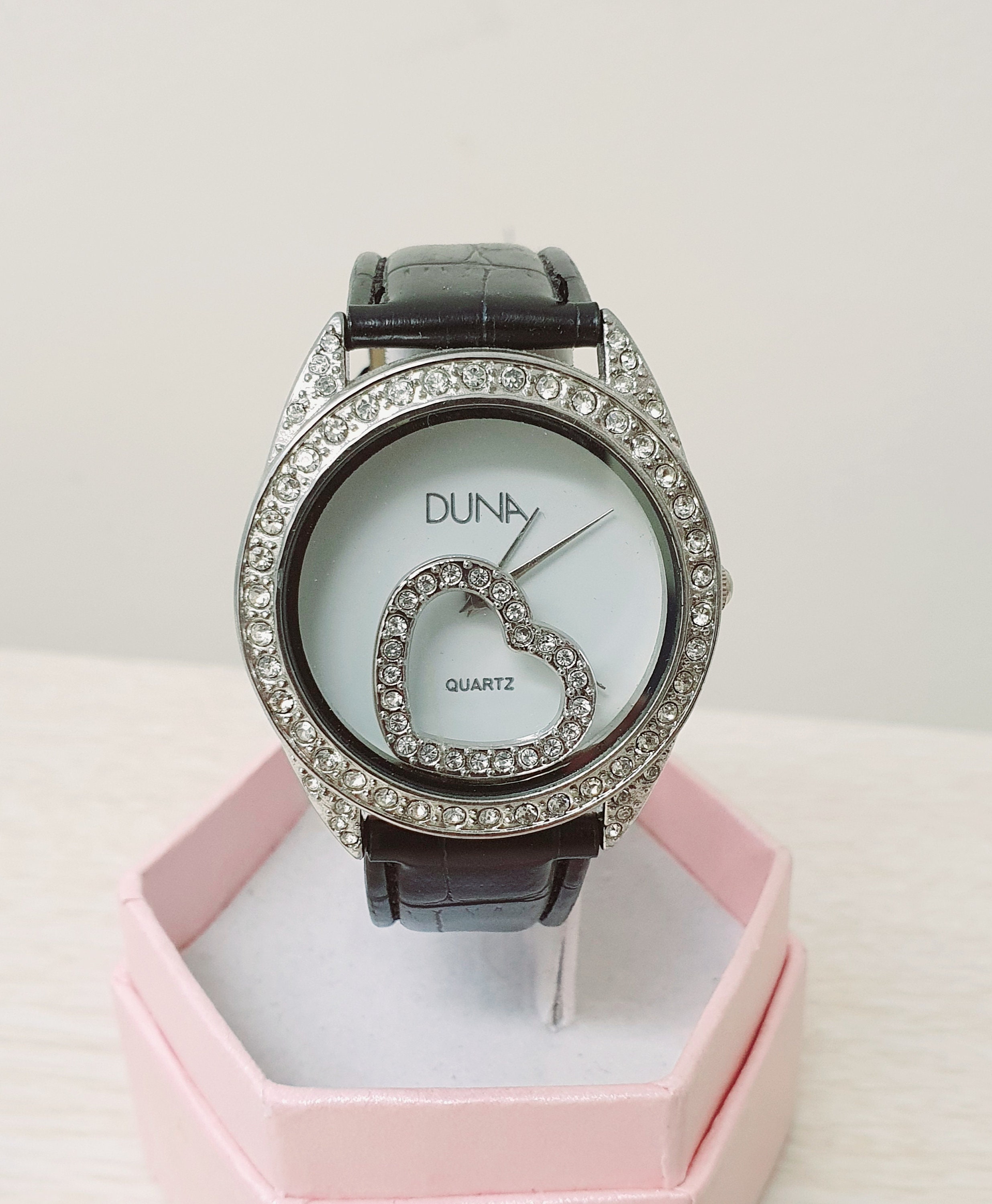 Luxury Love Heart Round Face Watch With Shining Rhinestones - Etsy