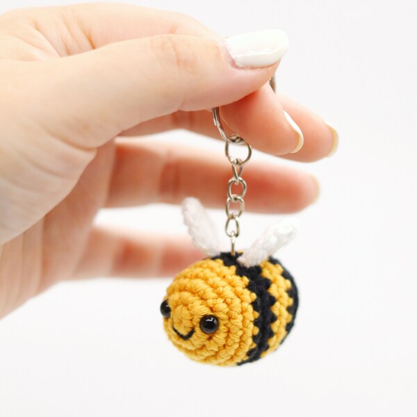 Crochet Bee Keychain - Etsy