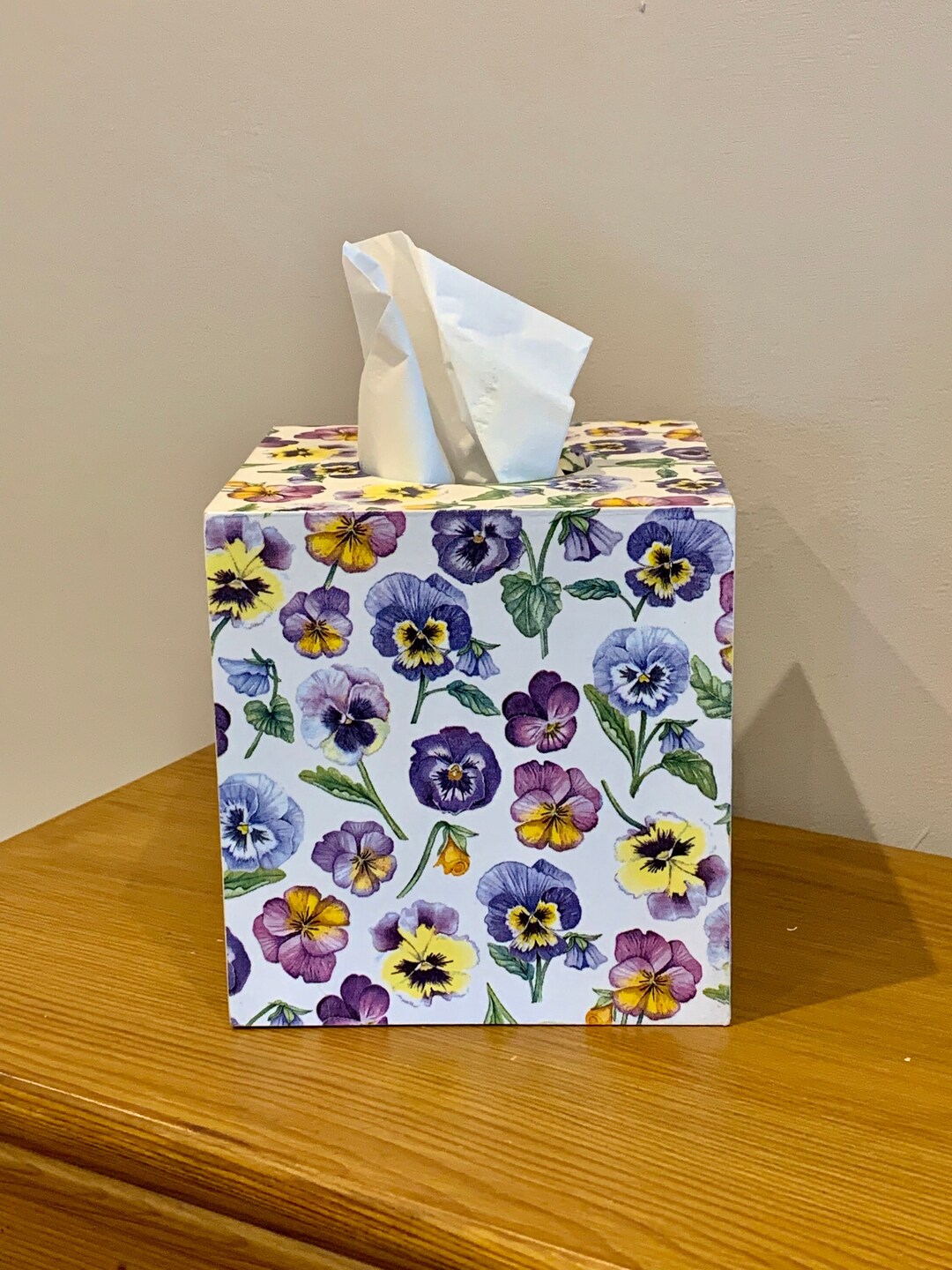 Pansy Tissue Box Cover / Pansy Decor / Pansy Ornament / Tissue Box ...