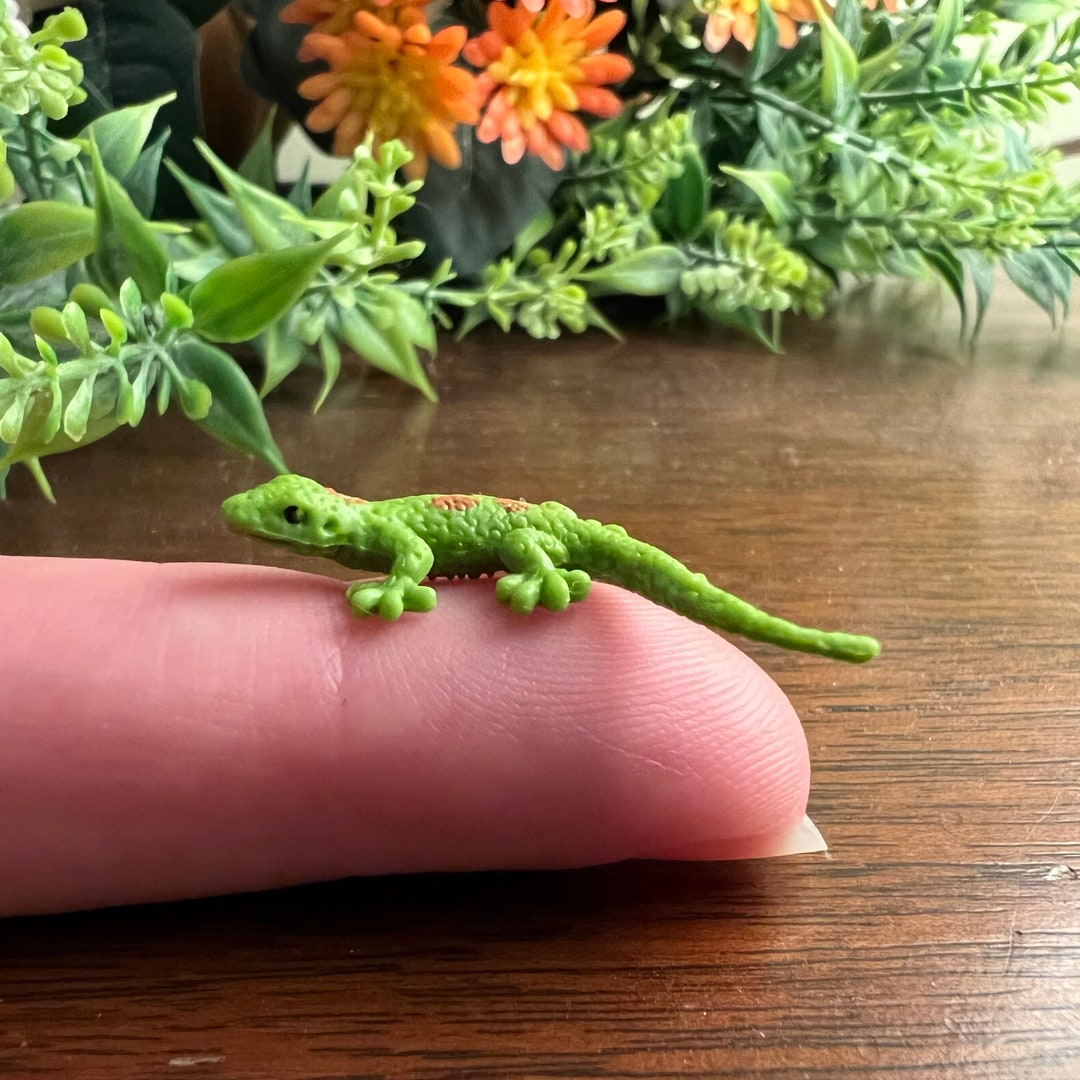 1:12 Scale Dollhouse Lizard, Miniature Lizard, Miniature Gecko - Etsy