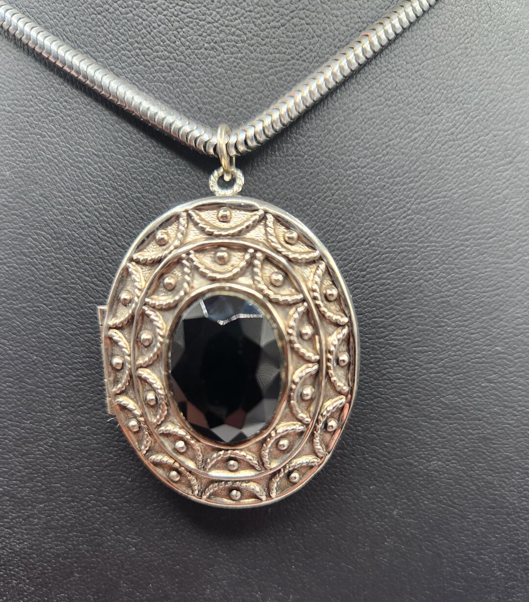 Vintage Avon Perfume Locket Pendant/brooch - Etsy