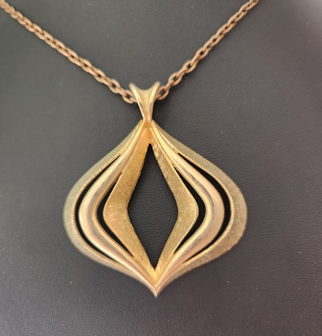 Vintage Luca Razza Modernist Gold Tone Pendant Necklace - Etsy
