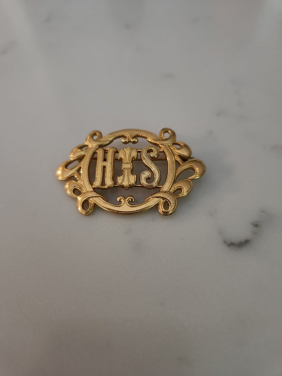 Vintage Rare Gold Tone Monocraft Monogram Brooch pin - Gem