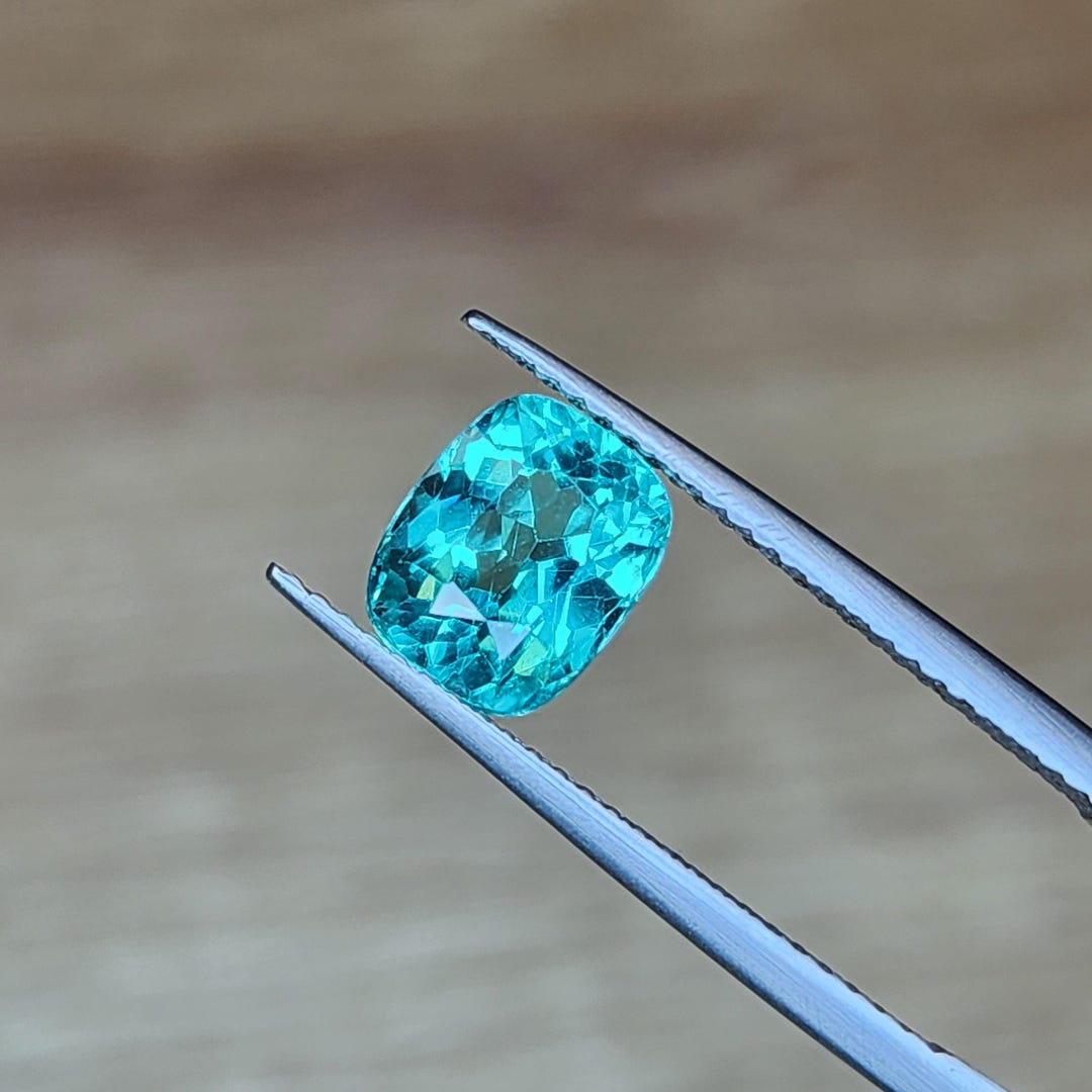 Mesmerizing Natural Apatite Paraiba Color Neon Blue Apatite 2.30cts ...