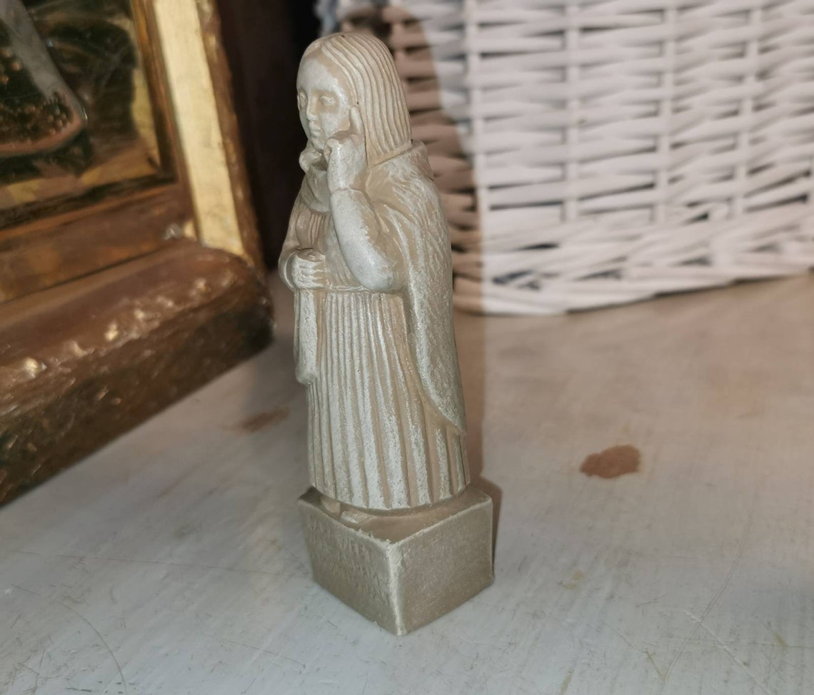 Sara Weet Waar Abraham De Mosterd Haalt Figurine Sara Knows - Etsy