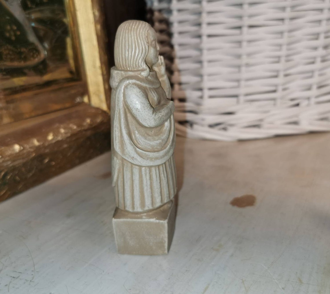 Sara Weet Waar Abraham De Mosterd Haalt Figurine Sara Knows - Etsy