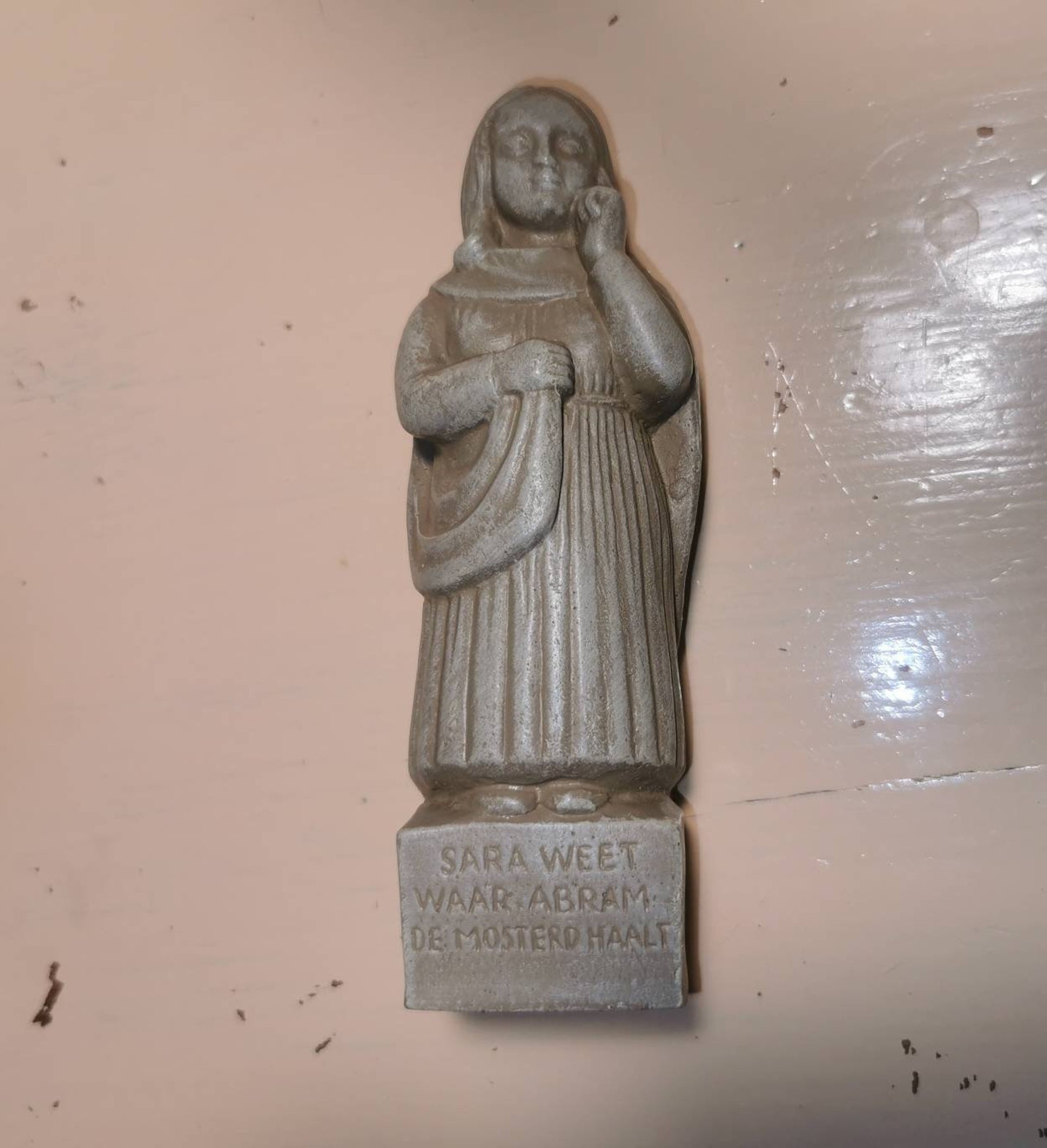 Sara Weet Waar Abraham De Mosterd Haalt Figurine Sara Knows - Etsy