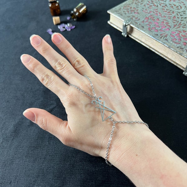 Gothic Hand Chain - Etsy