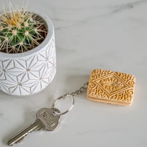 Custard Cream Keyring - Etsy UK