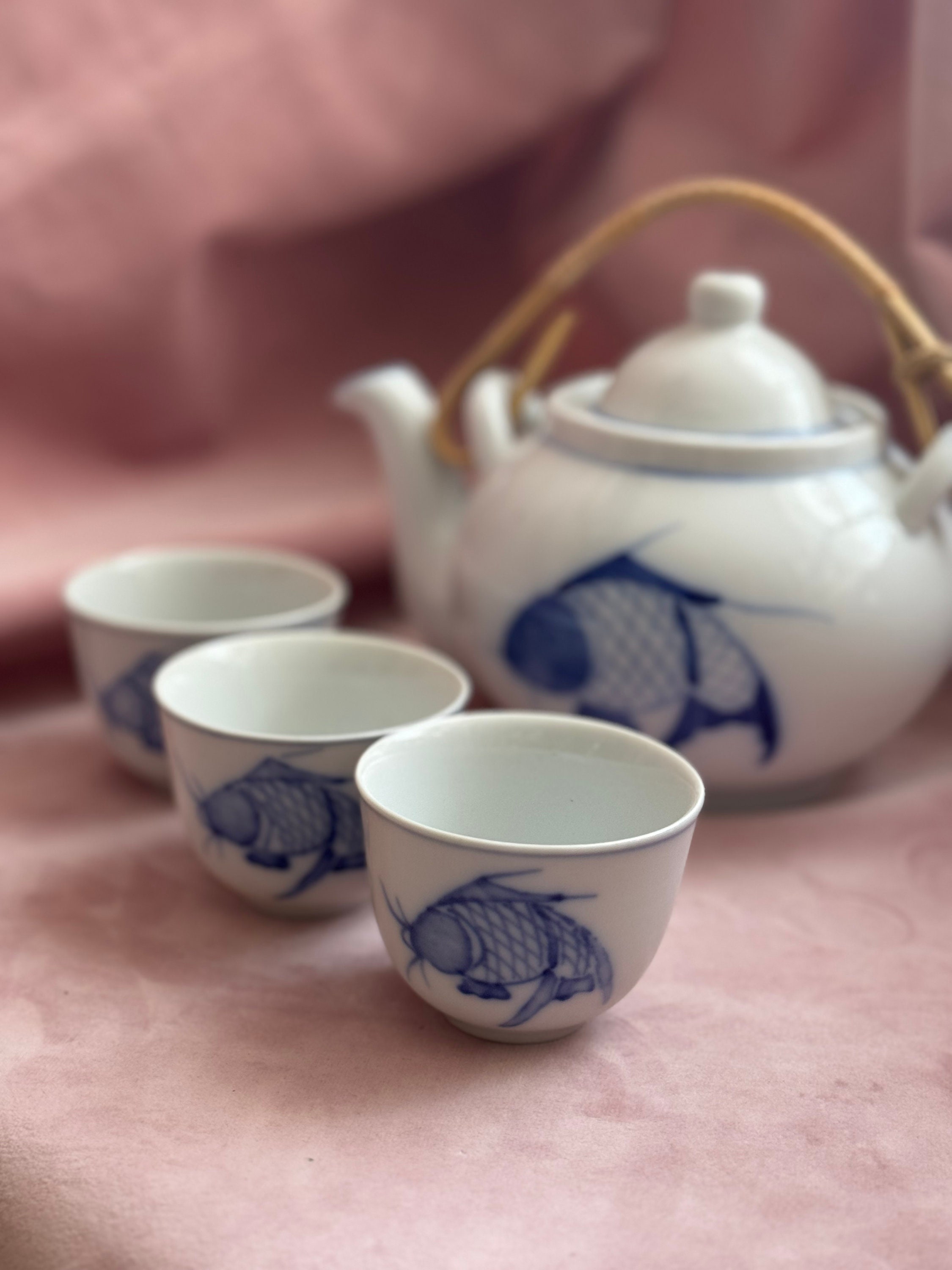 Vintage Set of 4 Pieces Teapot and Cups. Vintage Chinese Rice Koy Fish ...