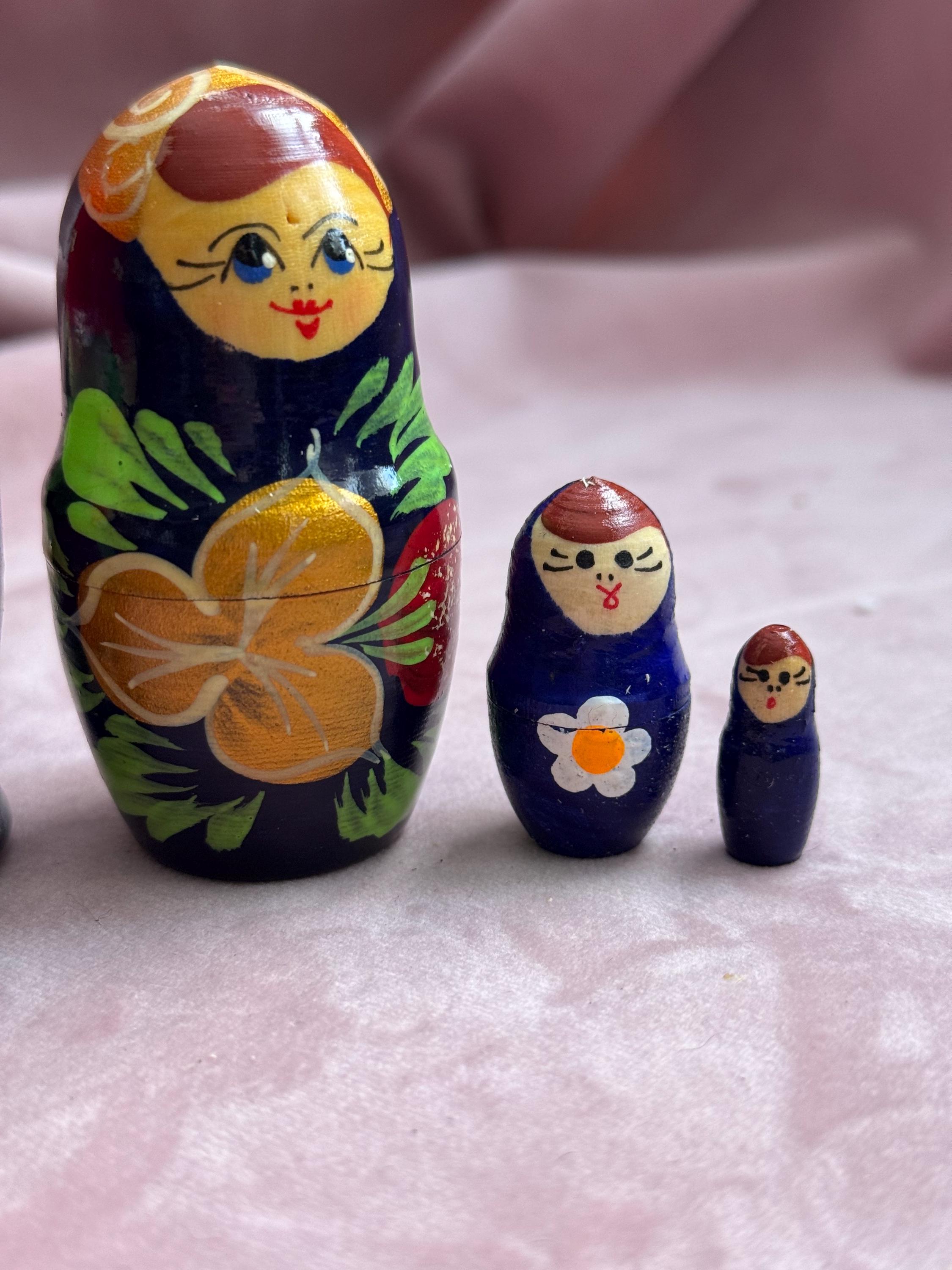 Vintage Nesting Doll. Set of 4 Hand Painted Matryoshka Dolls. - Etsy
