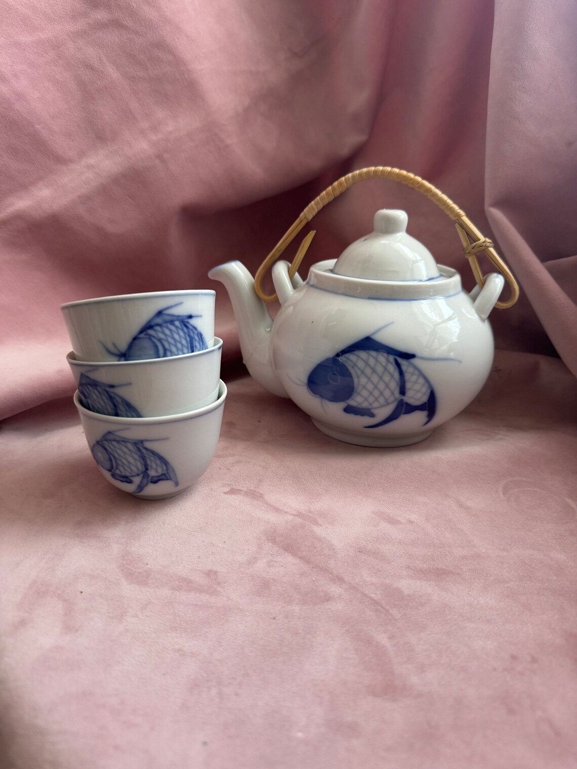 Vintage Set of 4 Pieces Teapot and Cups. Vintage Chinese Rice Koy Fish ...
