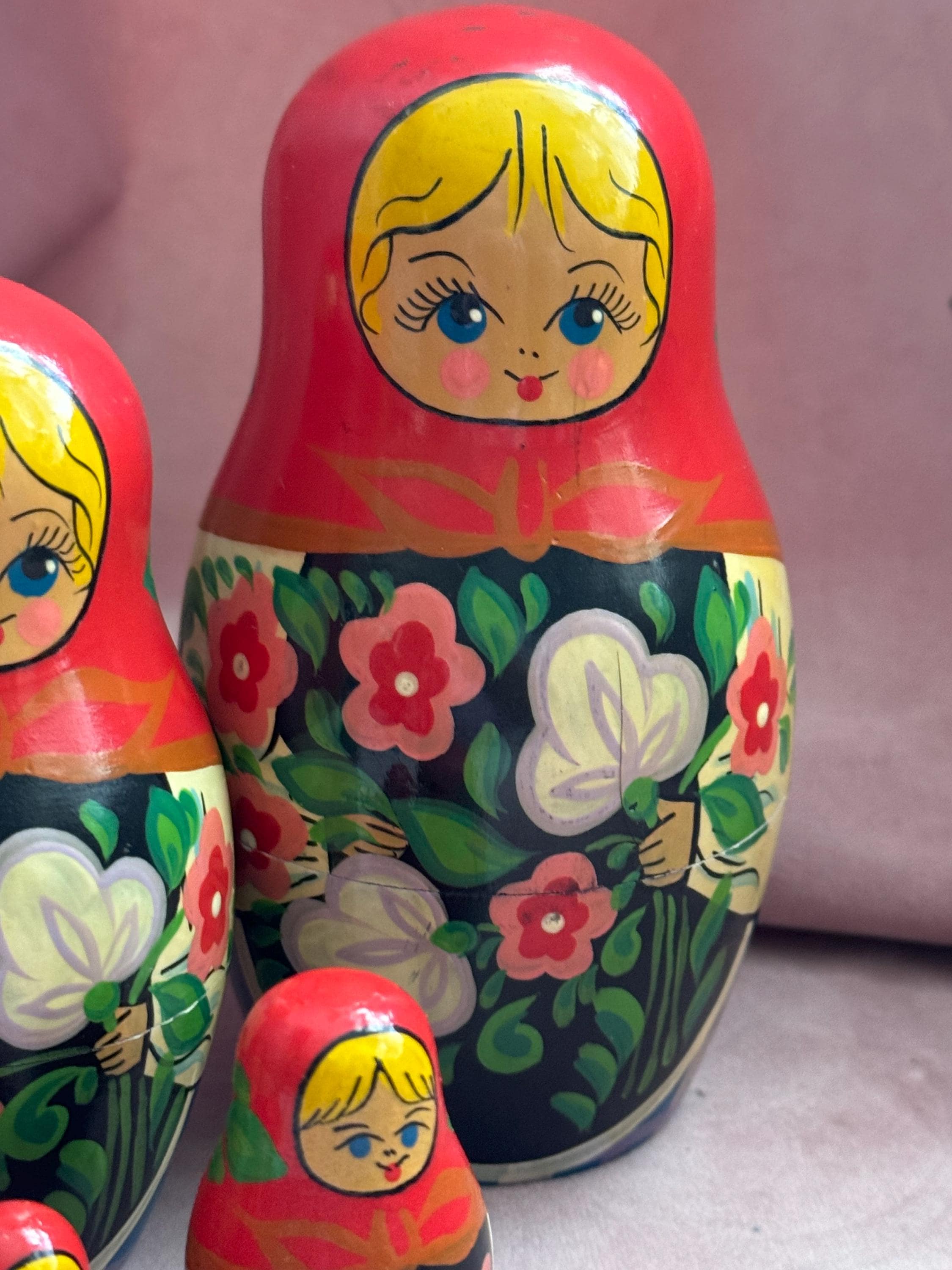 Vintage Nesting Doll. Set of 7 Hand Painted Matryoshka Doll.mother and ...