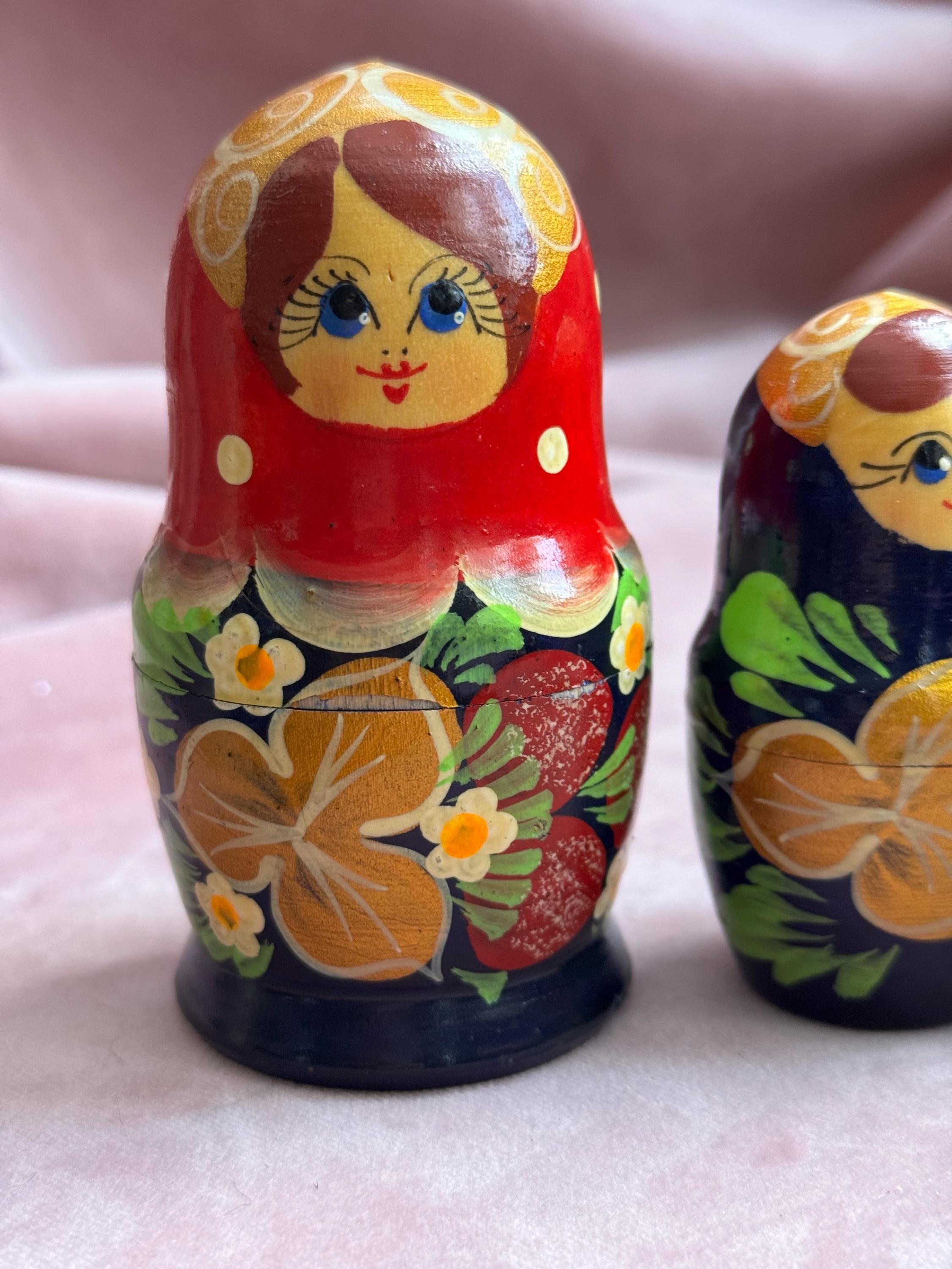 Vintage Nesting Doll. Set of 4 Hand Painted Matryoshka Dolls. - Etsy