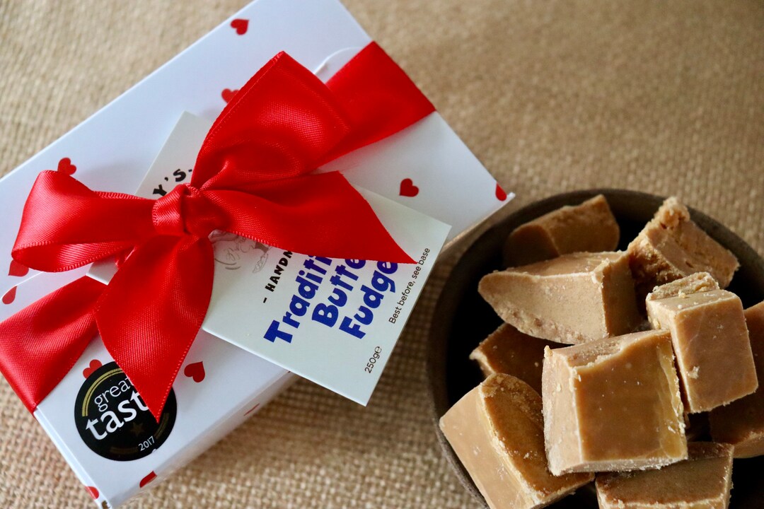 Caja de regalo romántica de fudge para San Valentín (250 g). Caja de regalo de fudge de ...