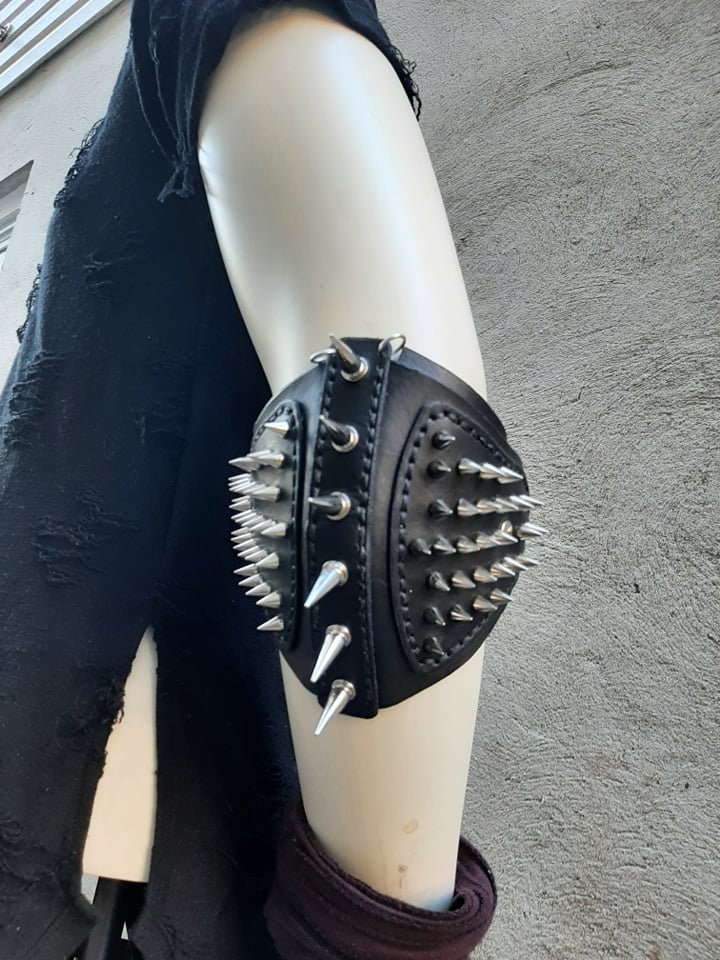 Spiked Elbow Pad (100% Veg Tan Leather) - Etsy