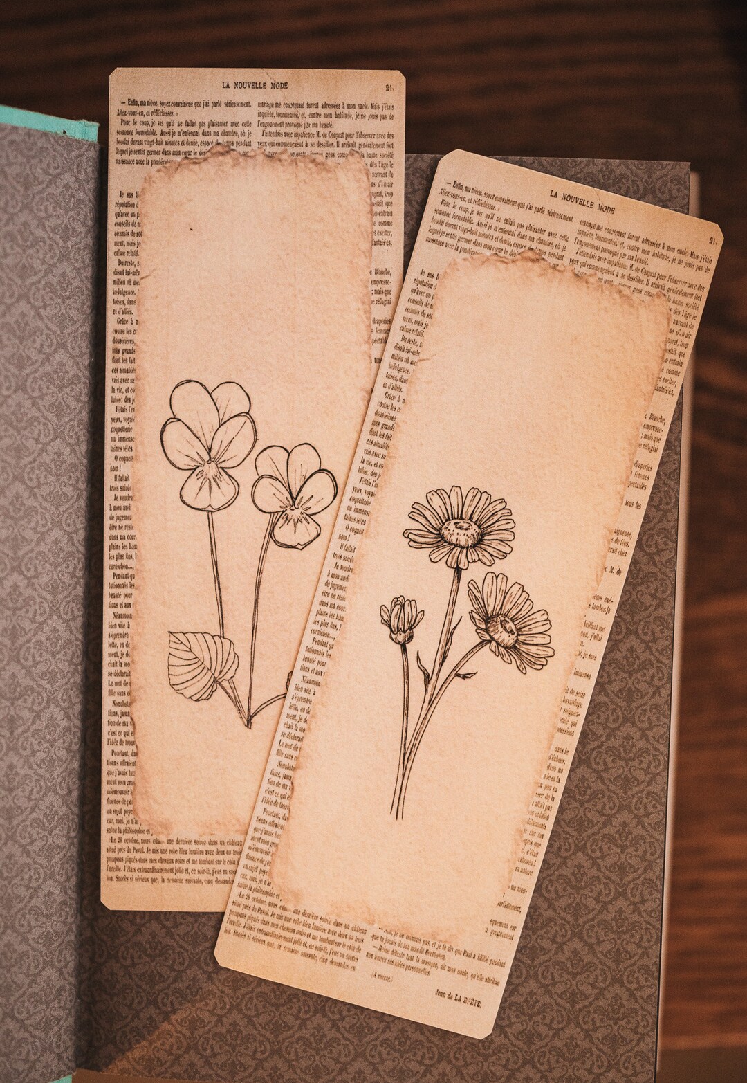 Birth Flower Bookmark, Laminated, Double-sided - Etsy