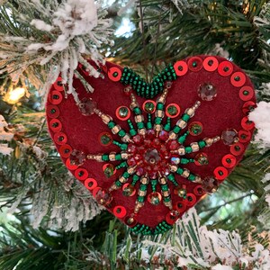 Red Heart Christmas Tree Ornament; ~ Classic Red, Gold and Green ...