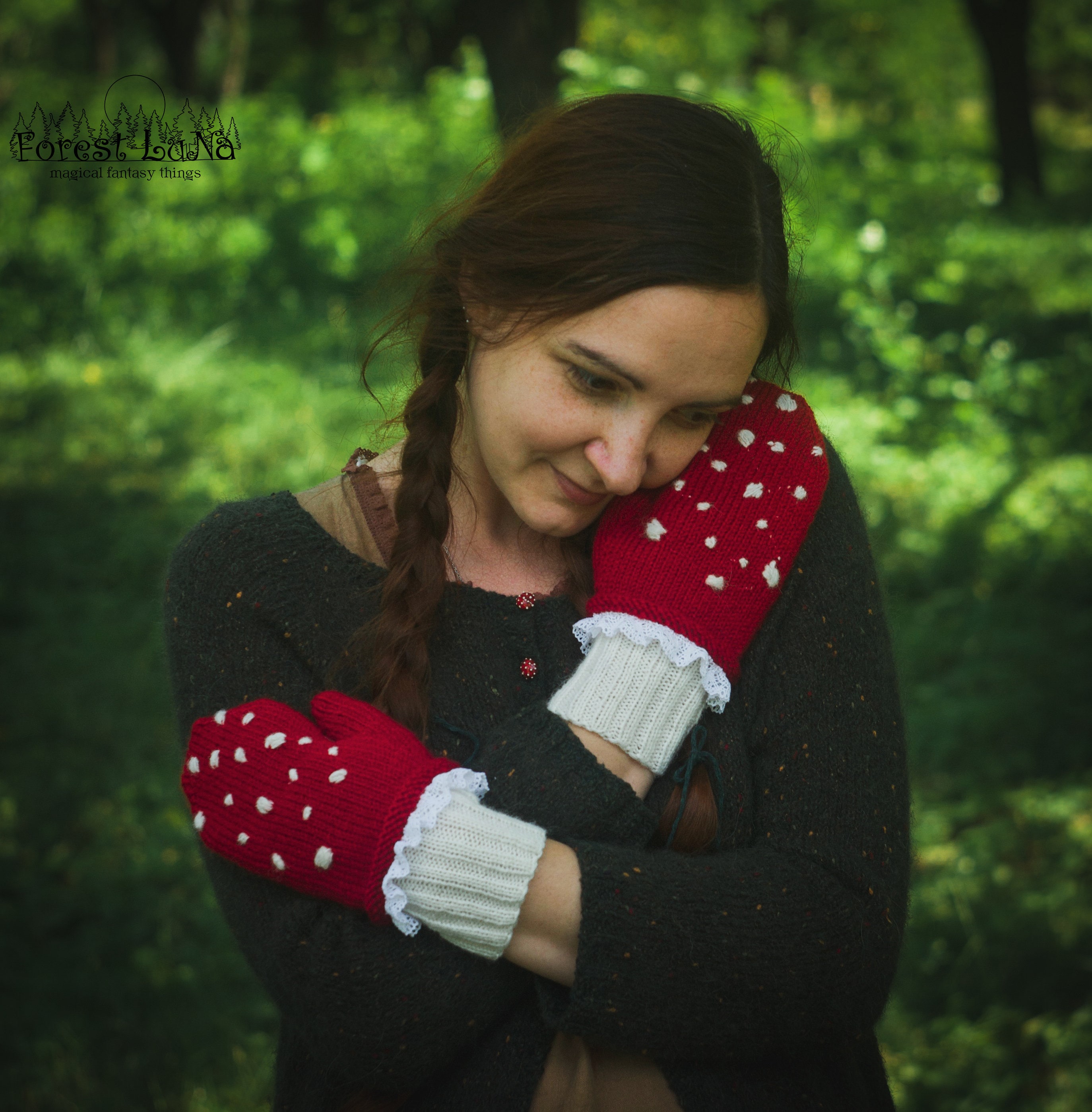 Forest Green Witch Amanita Gloves. Warm Winter Mushroom Mittens. Hand ...