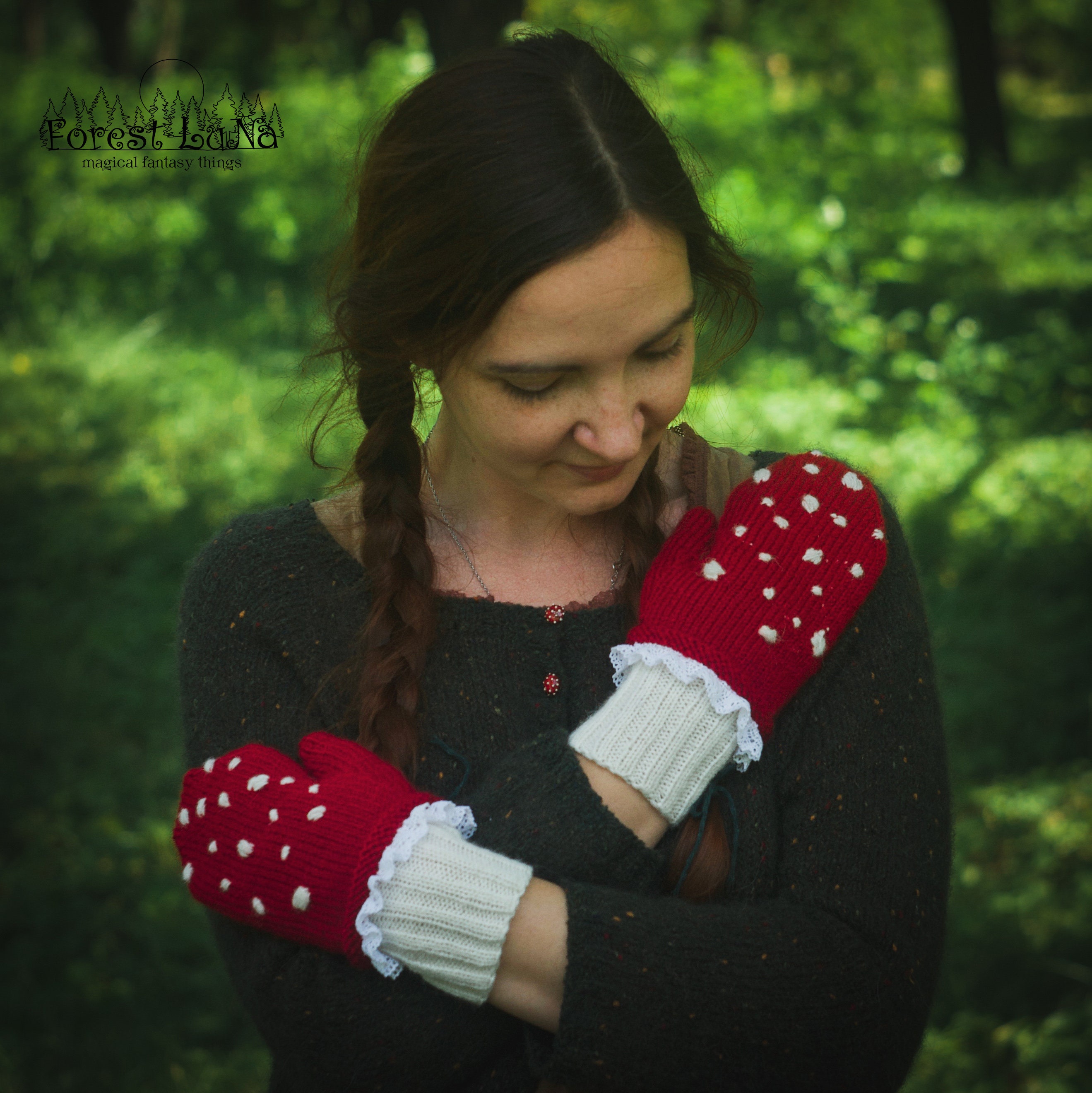 Forest Green Witch Amanita Gloves. Warm Winter Mushroom Mittens. Hand ...