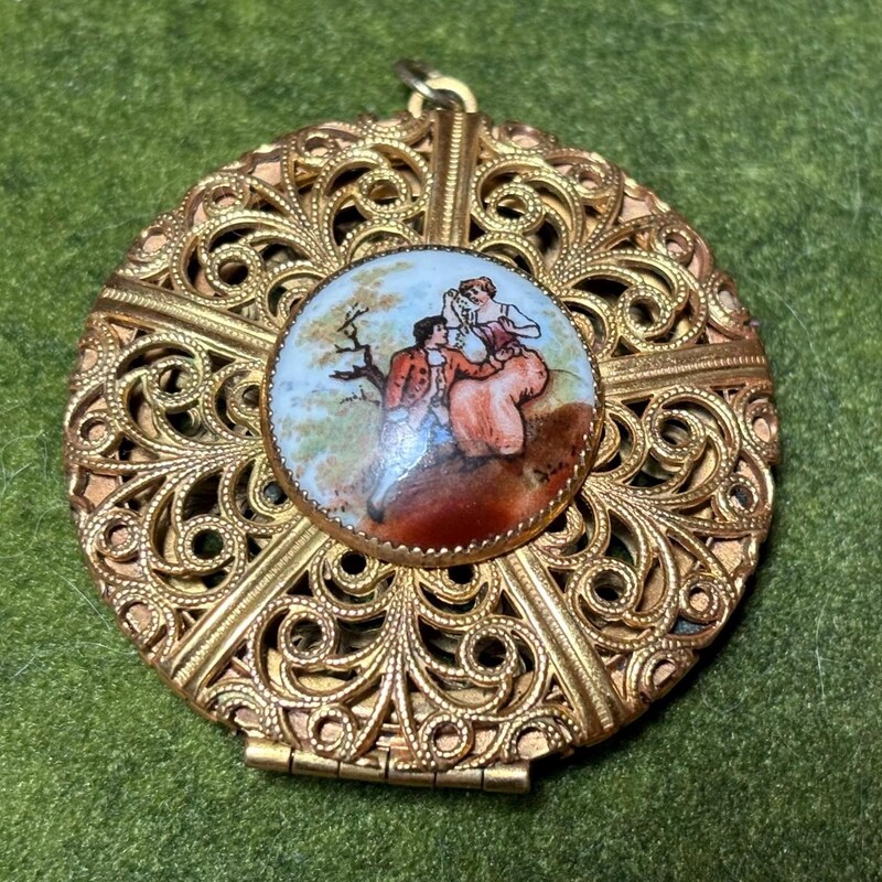 Filigree Locket - Etsy
