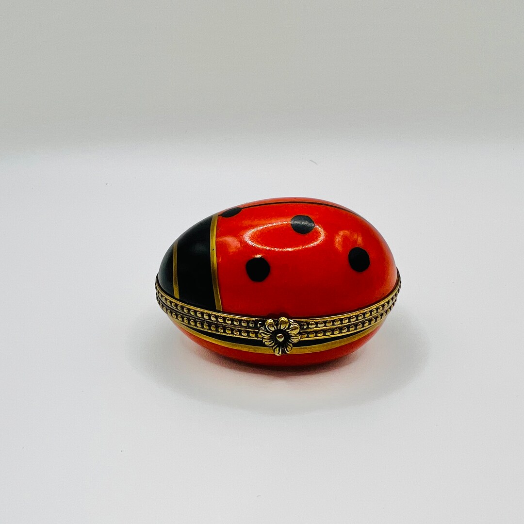 Cute LADYBUG Limoges Trinket Box Peint Main hand-painted in Limoges ...