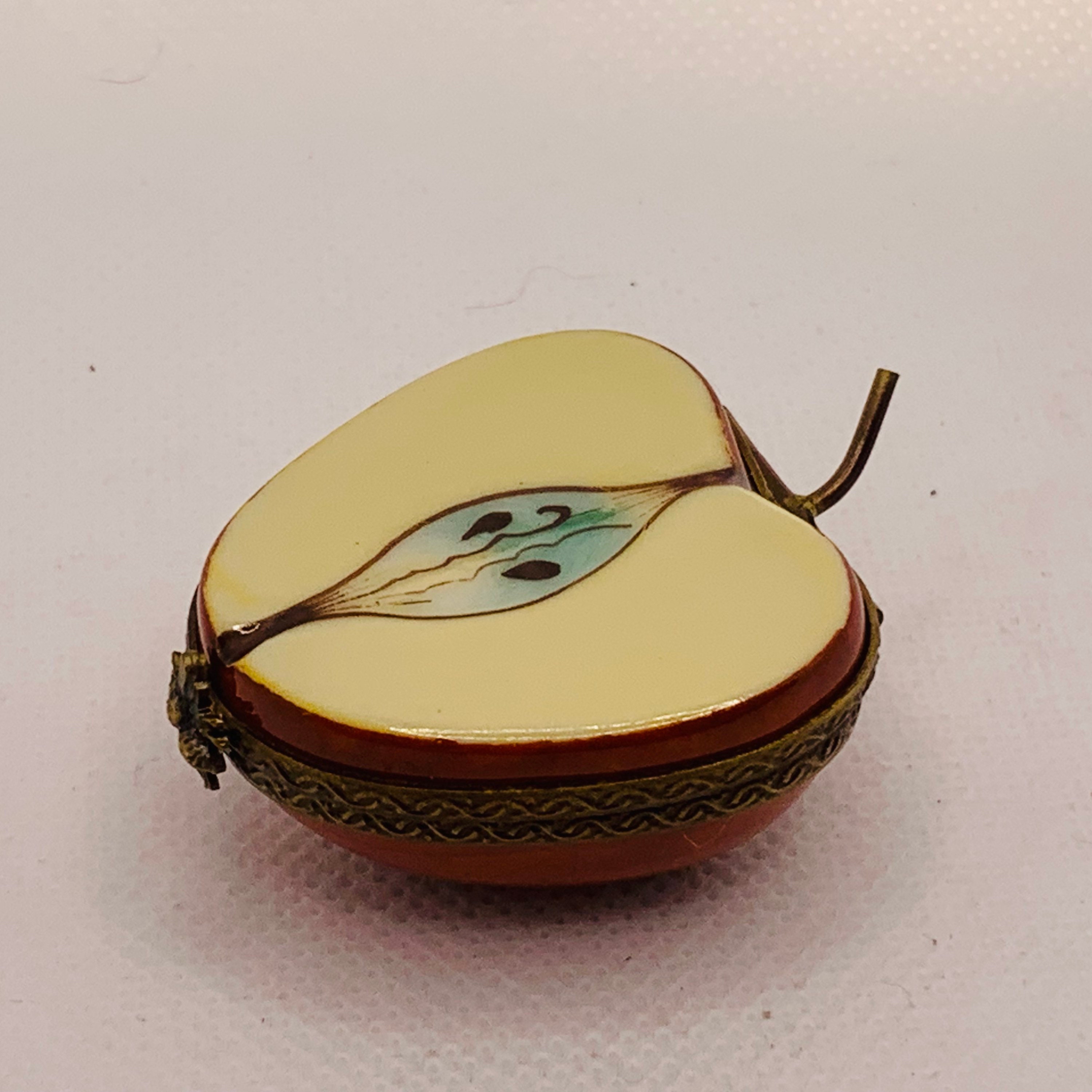 Cutest Adorable Apple Half Limoges Trinket Box Parry Vielle PV Peint ...