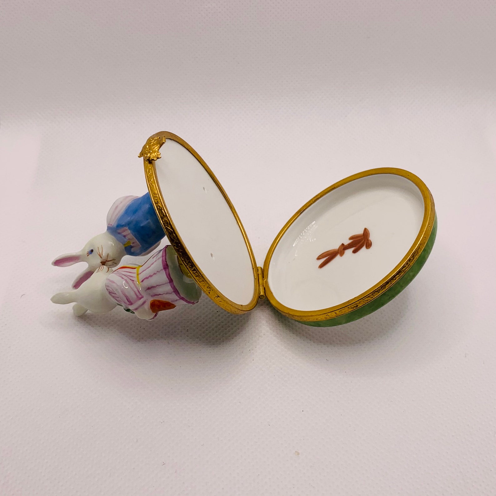 Adorable Courting KISSING BUNNIES Rabbits ARTORIA Limoges - Etsy