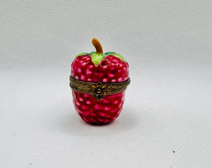 RASPBERRY ~ Limoges Trinket Box ~ Peint Main (hand-painted) in Limoges ...