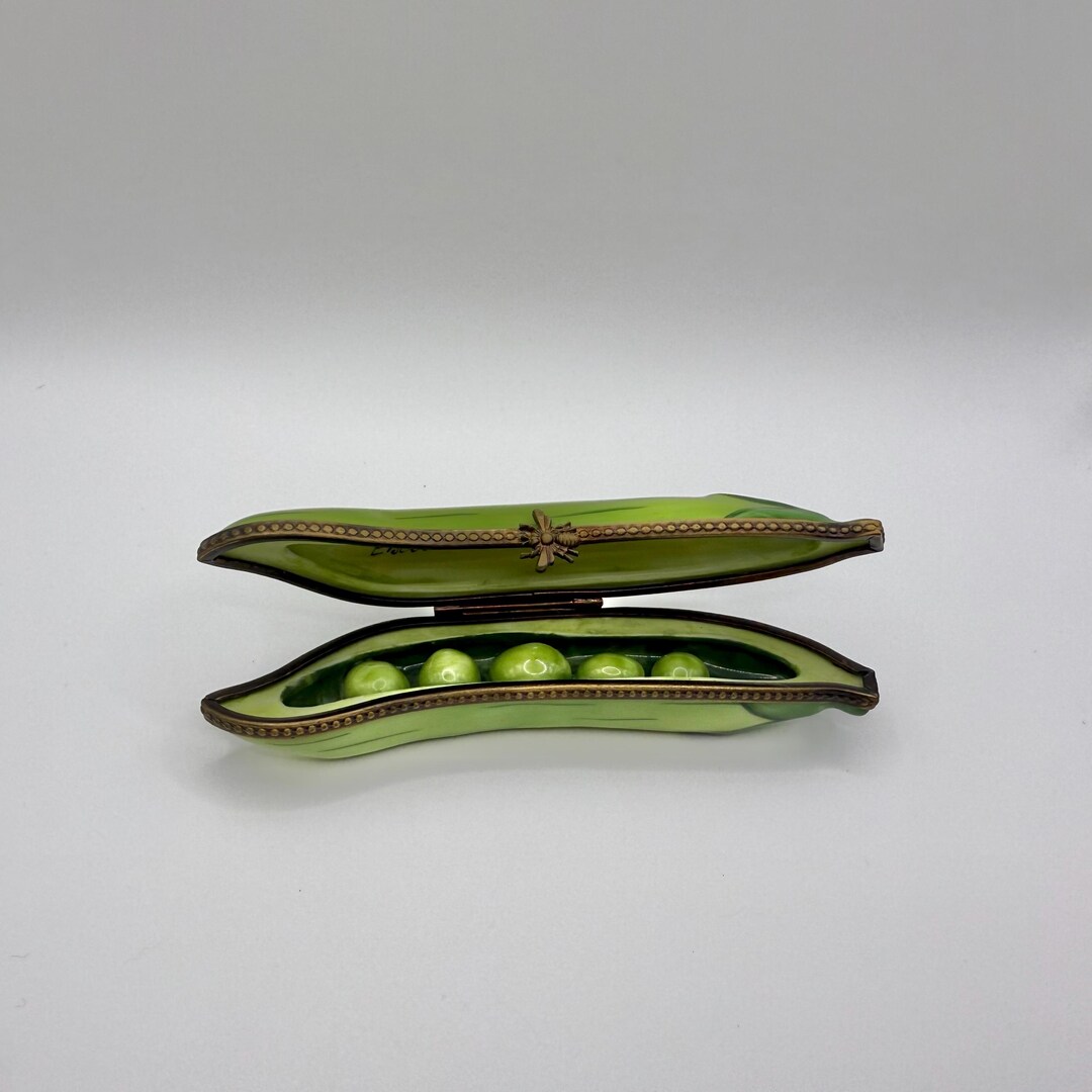 Green Peapod W/ Peas ~ Chamart ~ Limoges Trinket Box ~ Peint Main (hand ...